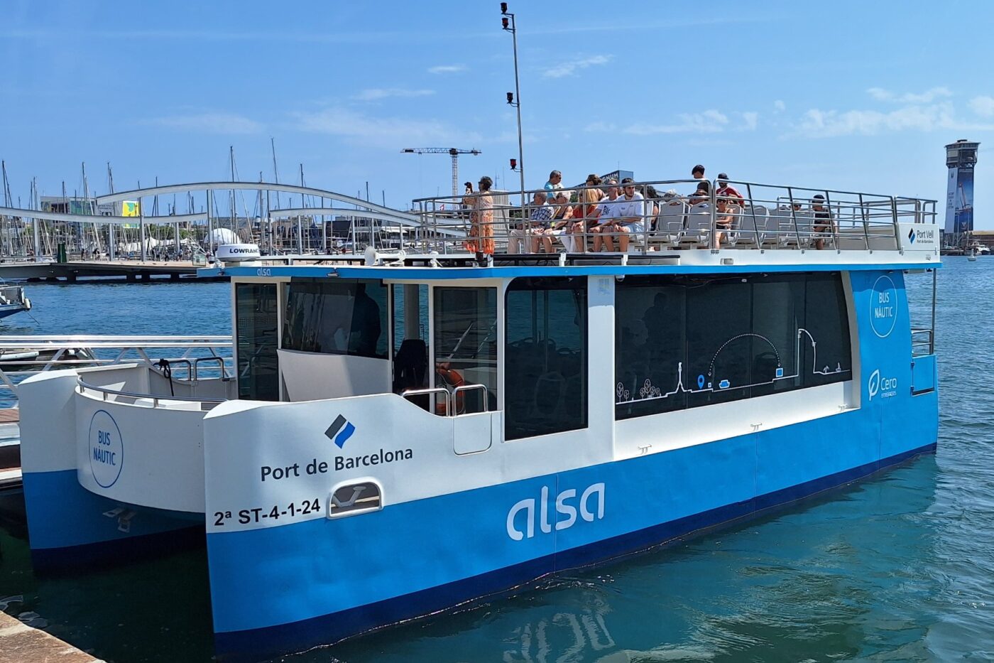 The all-electric ferry Ecocat Tres sets sail in Barcelona – evearly ...