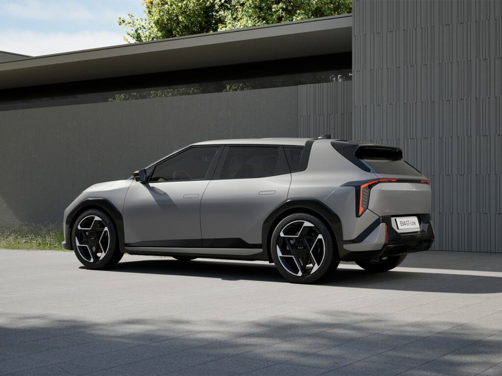 Kia EV4 2025 : voici tout ce qu’il faut savoir sur la rivale de la Renault Mégane électrique ...