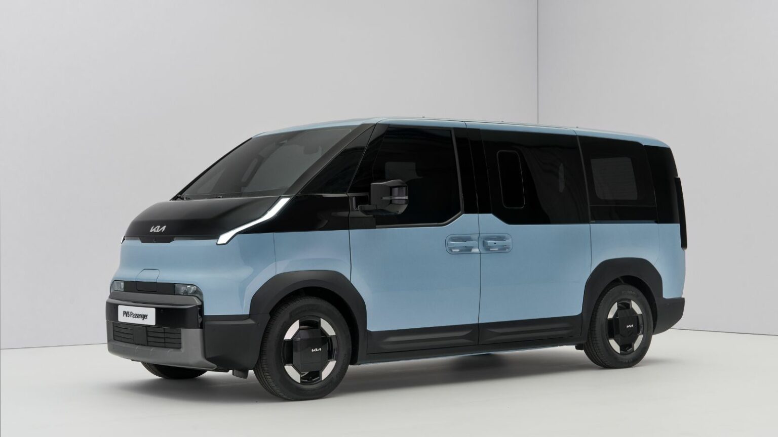 Kia PV5 : après son sacre à Solutrans, Marc Hedrich (Kia Europe) nous ...
